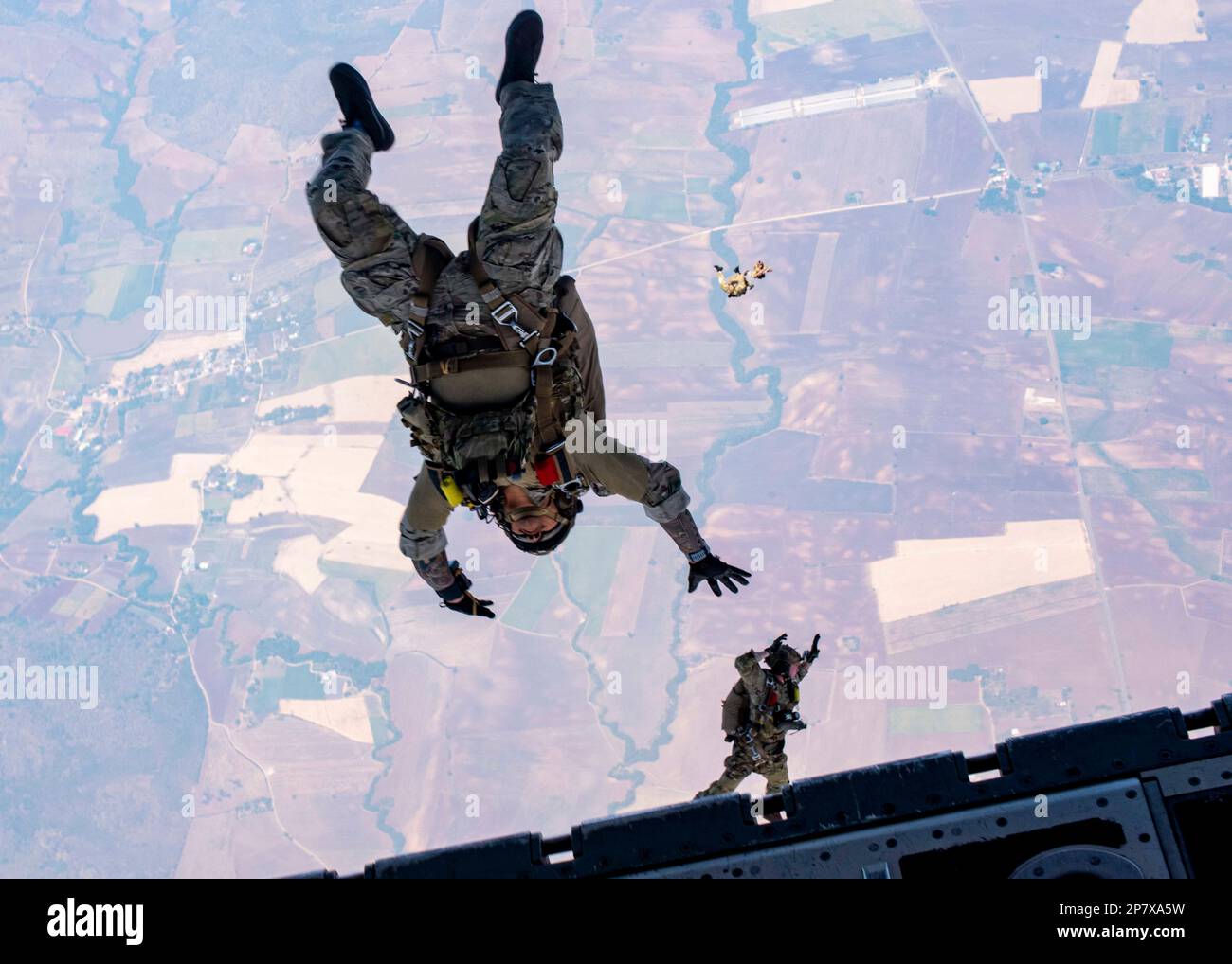 U.S. Army paratroopers assigned to 1st Special Forces Group (Airborne ...