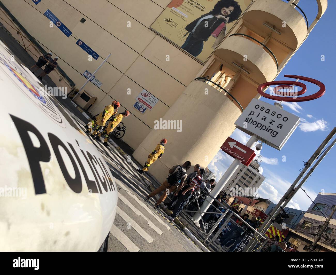 Osasco, Sao Paulo, Brasil. 8th Mar, 2023. (INT) Firefighters and ...