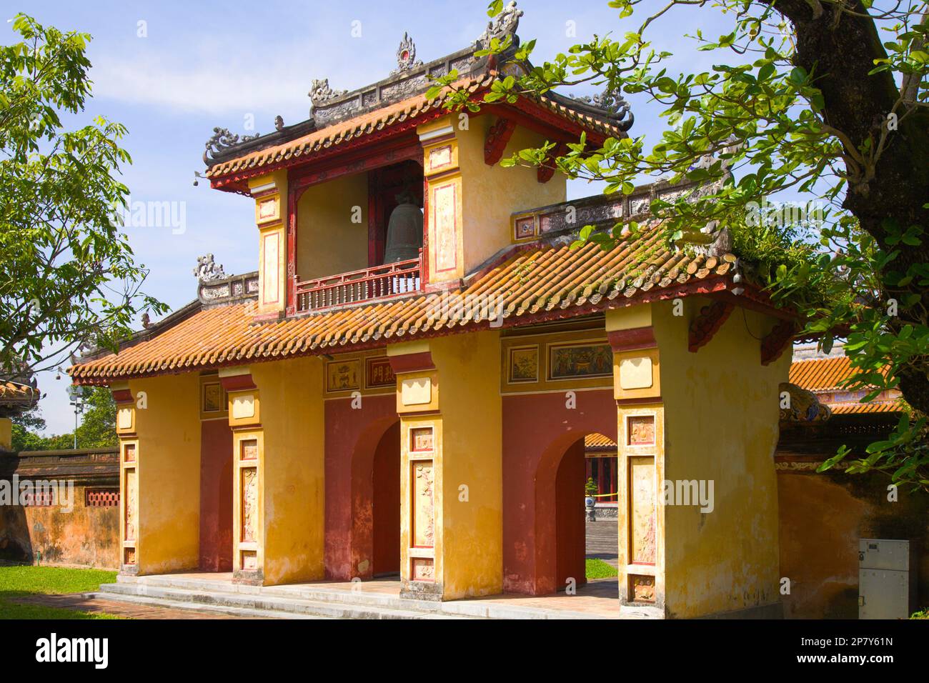 Vietnam, Hue, Citadel, Imperial City, Sung Cong Mon, bell gate Stock ...