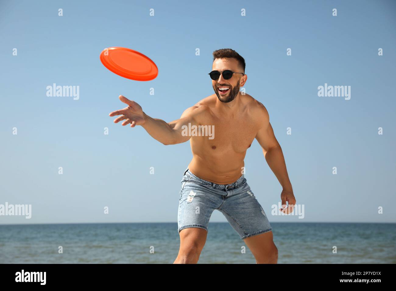 Throwing flying hi-res stock photography and images - Alamy
