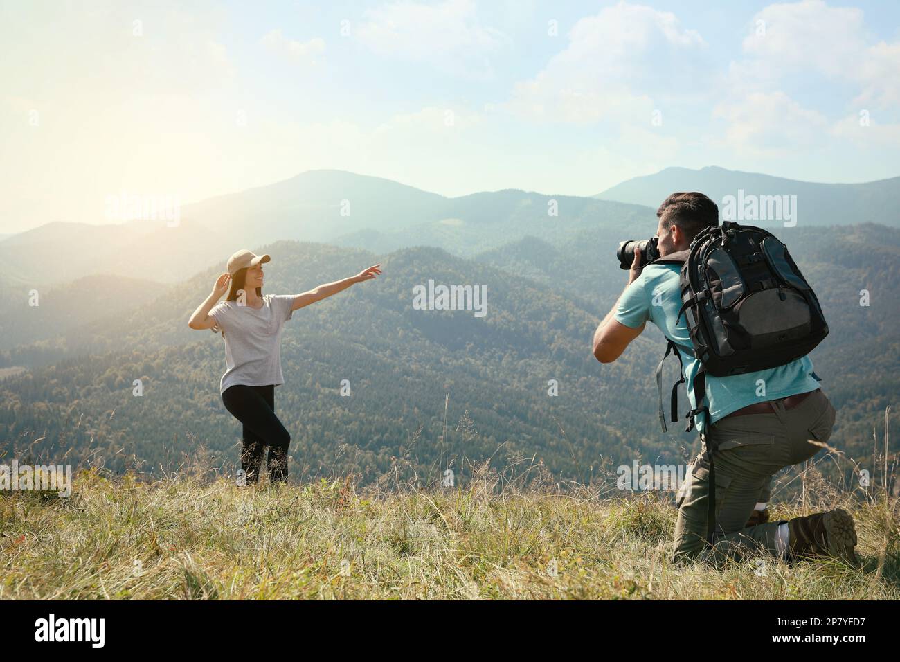 Man shooting video in nature hi-res stock photography and images - Alamy