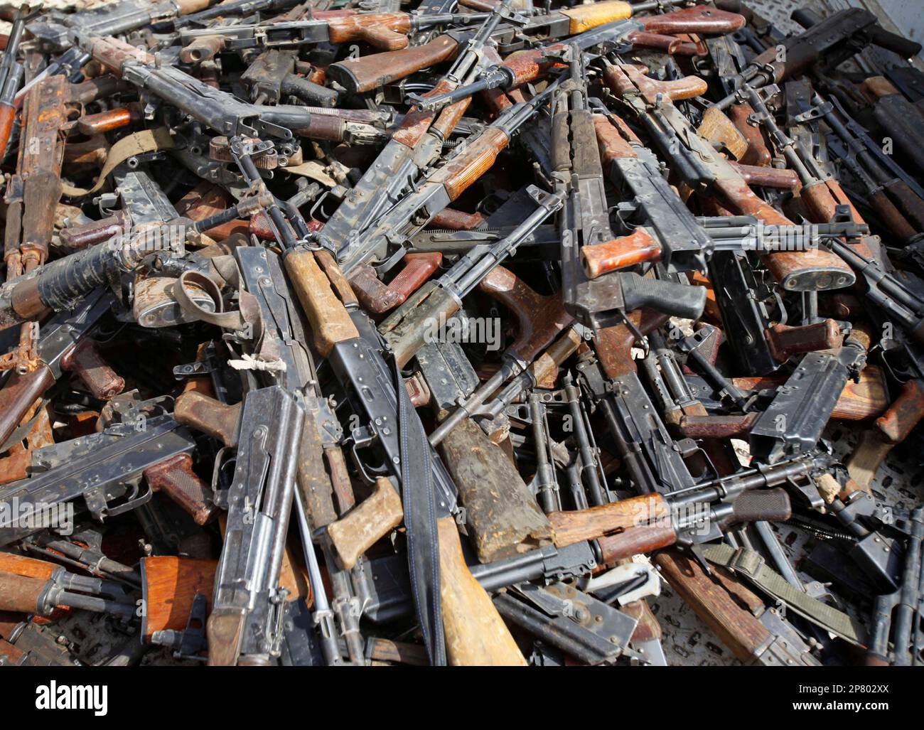 Weapons seized by Iraqi security forces during recent security ...