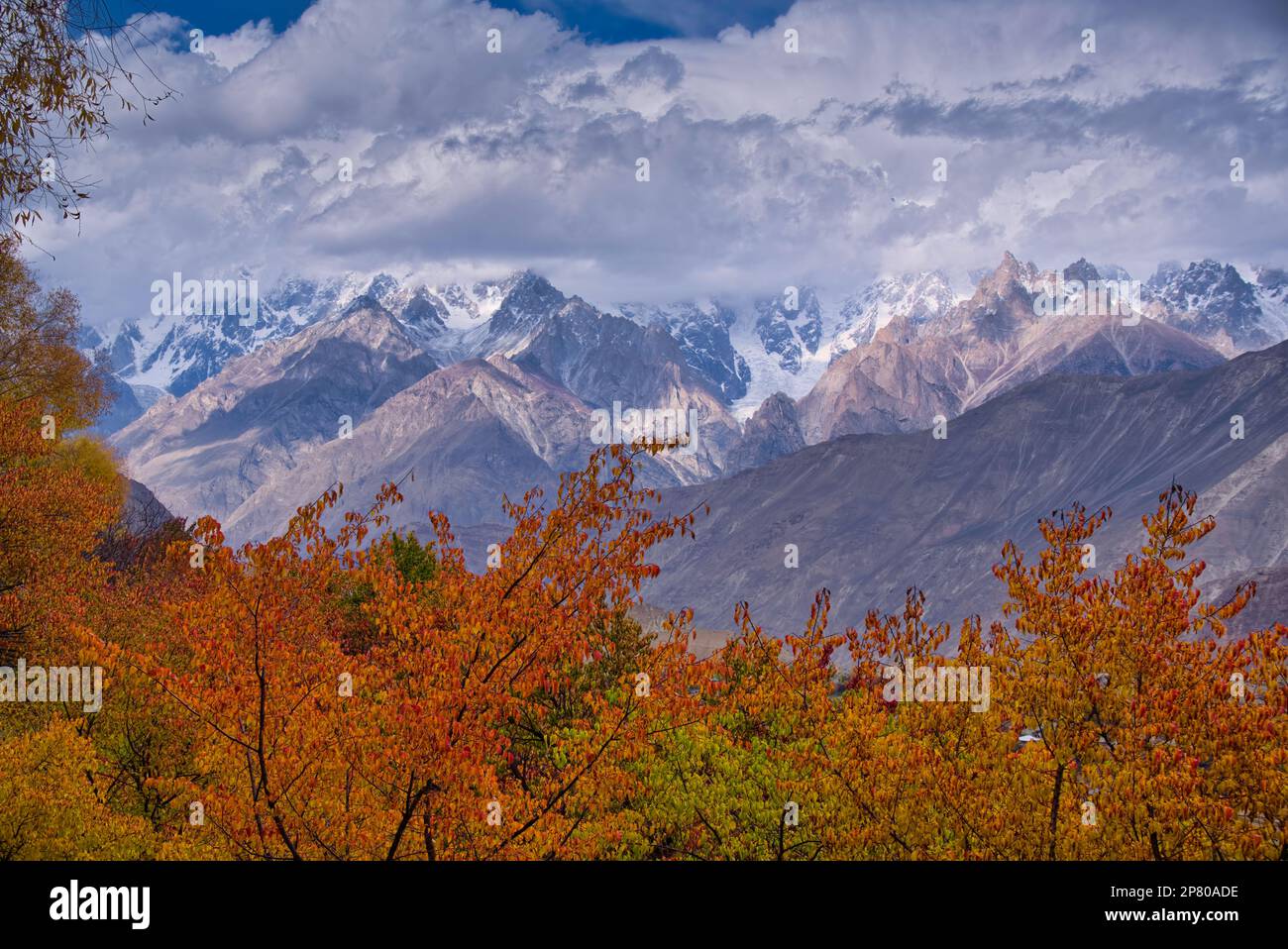 Villages in pakistan hi-res stock photography and images - Alamy