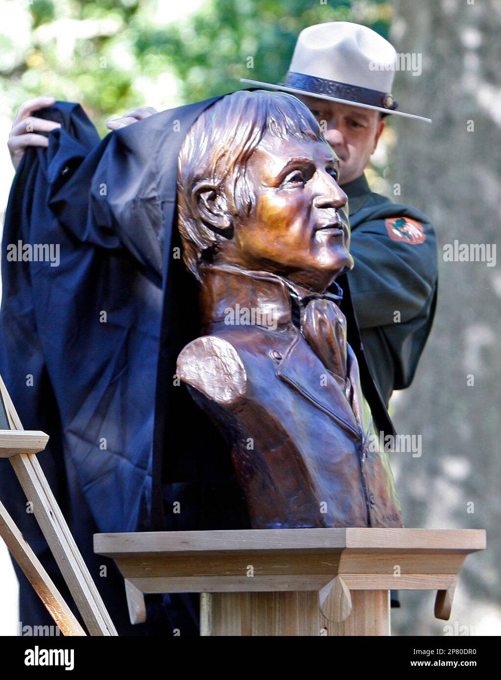 A bust of explorer Meriwether Lewis is unveiled in Hohenwald, Tenn. on ...