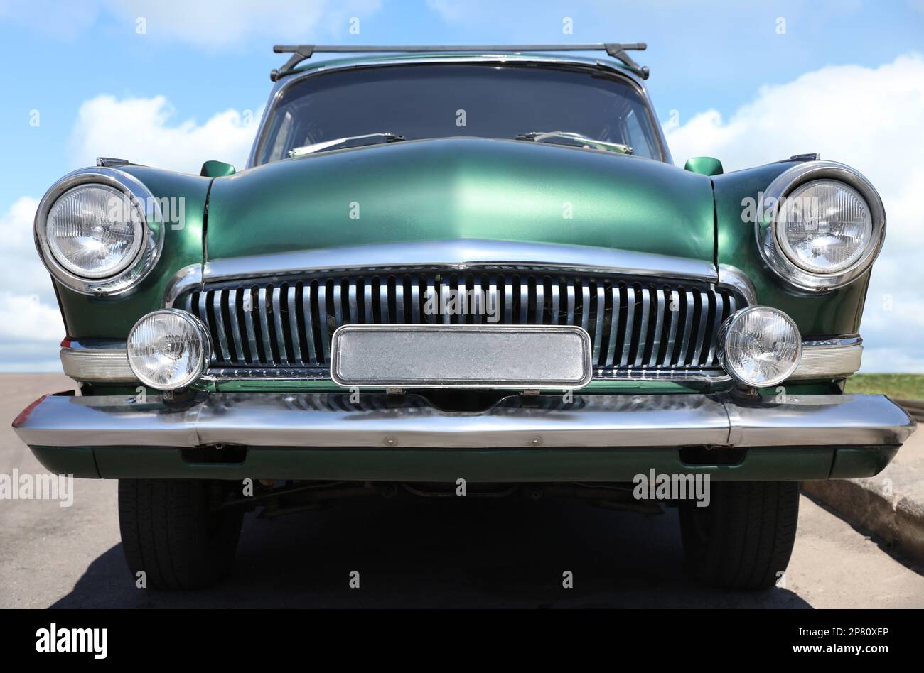 Teal green car hi-res stock photography and images - Alamy