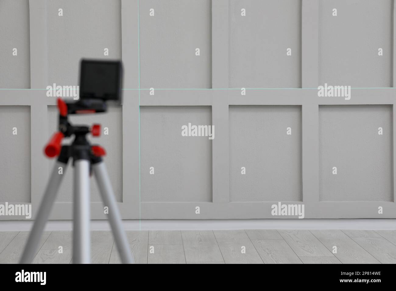 Cross level laser hi-res stock photography and images - Alamy