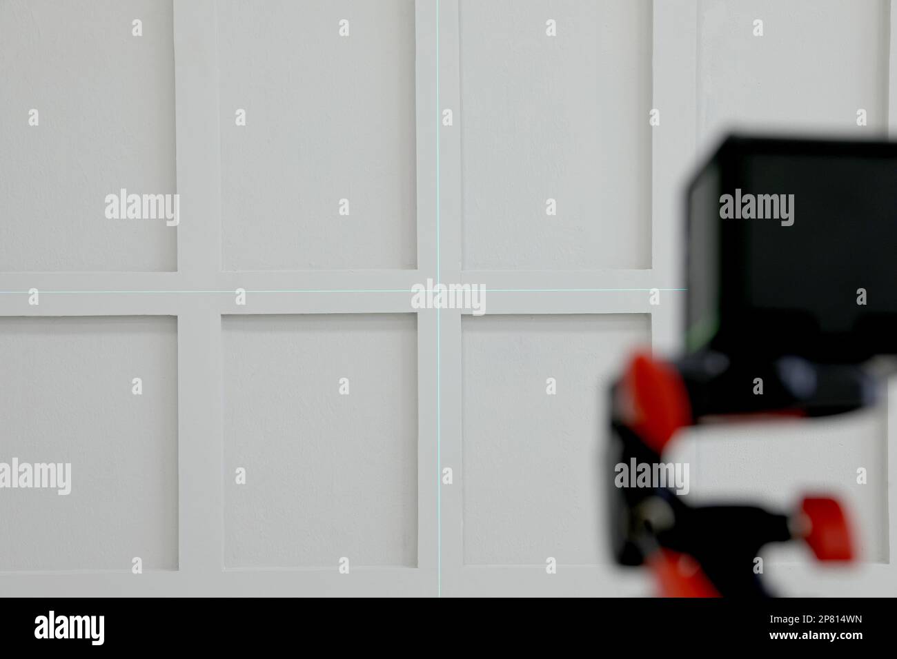 Cross level laser hi-res stock photography and images - Alamy