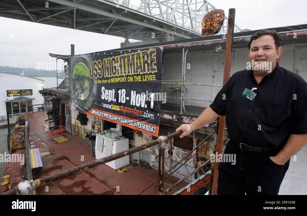 This photo taken Sept. 25, 2009 shows Allen Rizzo, captain of the USS ...