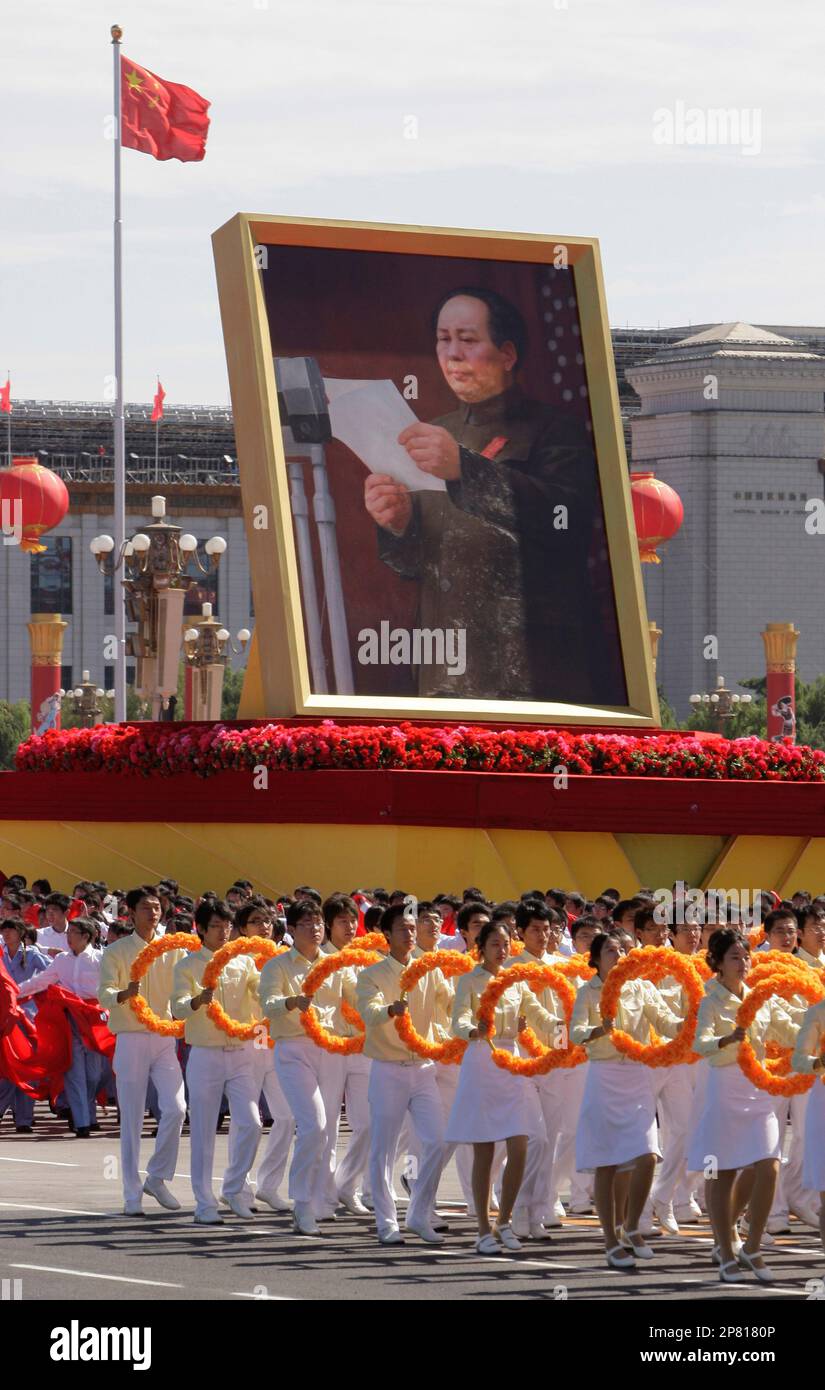 A painting showing the late Chinese leader Mao Zedong declaring the ...