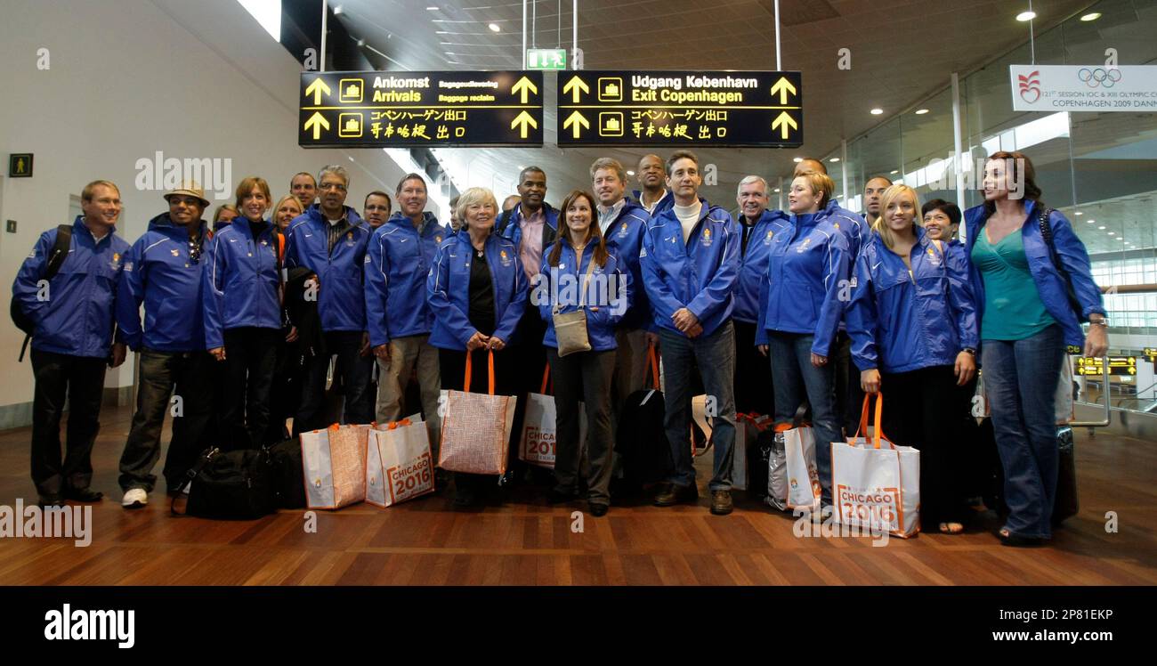 Maggie Daley, front row sixth from left, the wife of Chicago Mayor ...