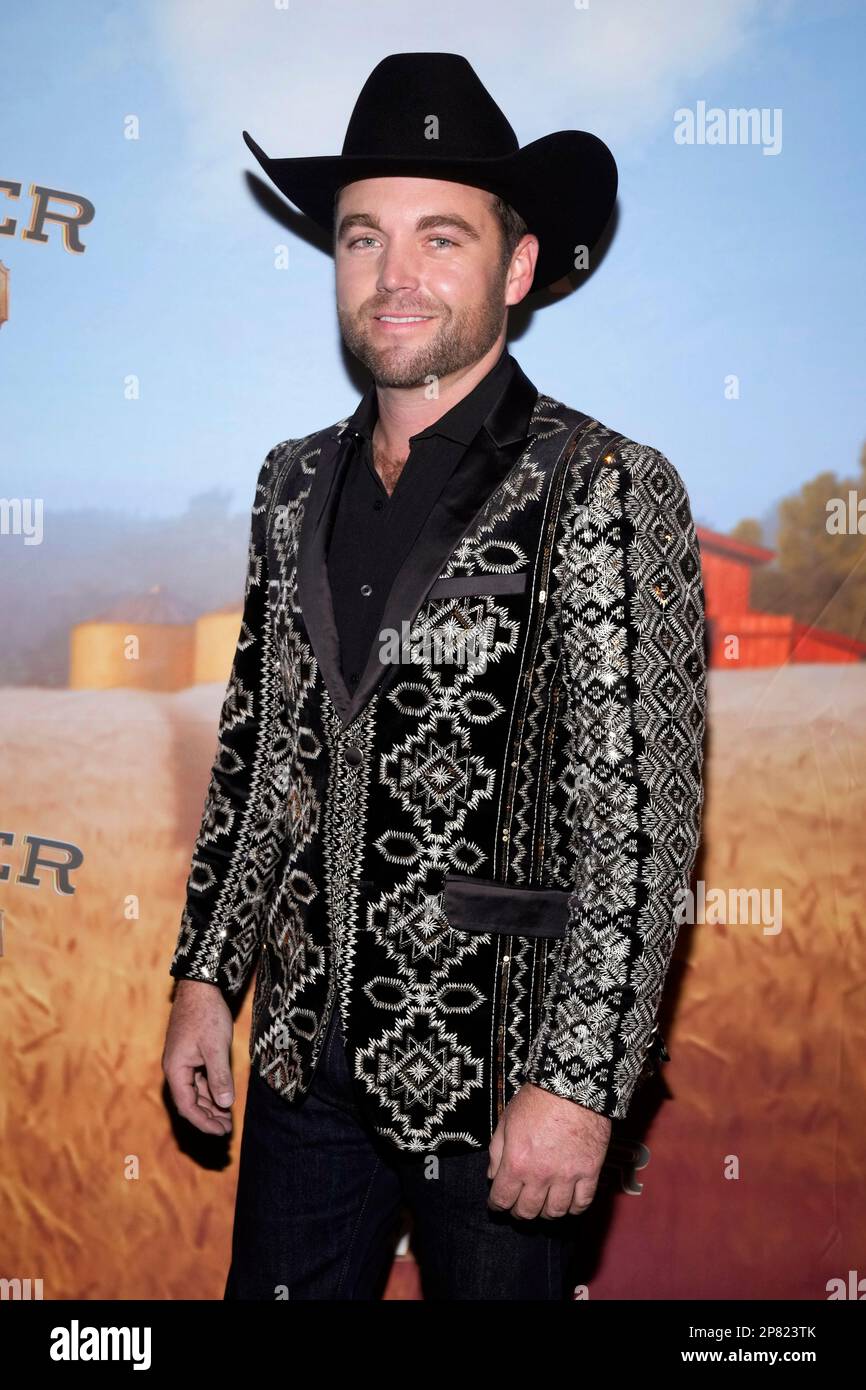 Hunter Grayson attends the premiere FOX television's "Farmer Wants a ...