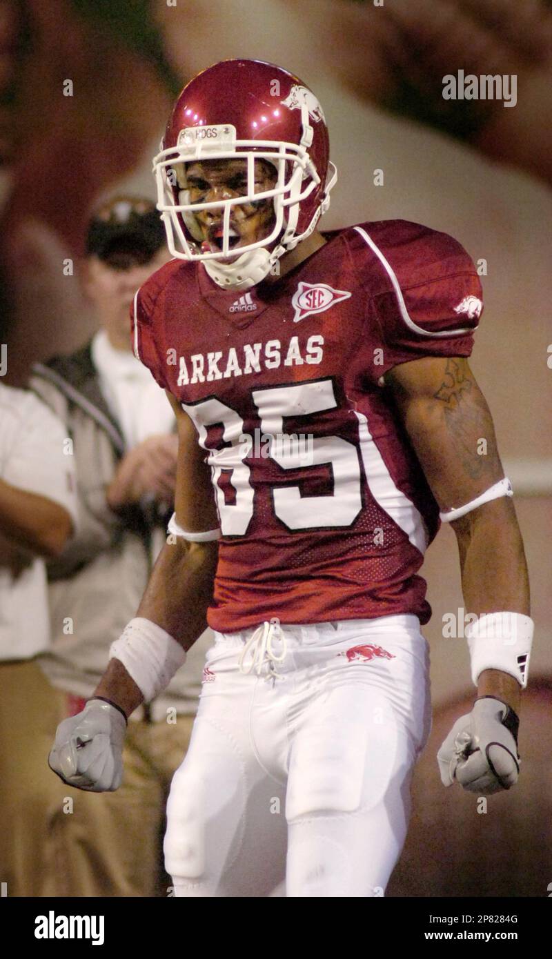 In this Sept. 19, 2009, photo, Arkansas wide receiver Greg Childs ...