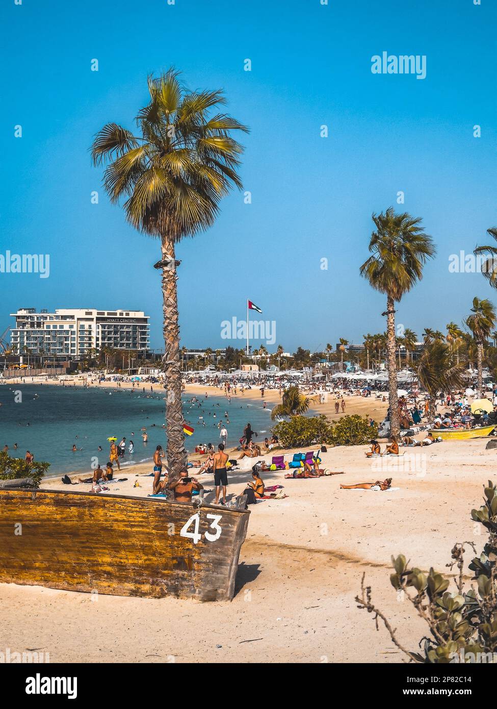 La Mer Beach and beachfront shops La Mer Central in Dubai, United Arab ...