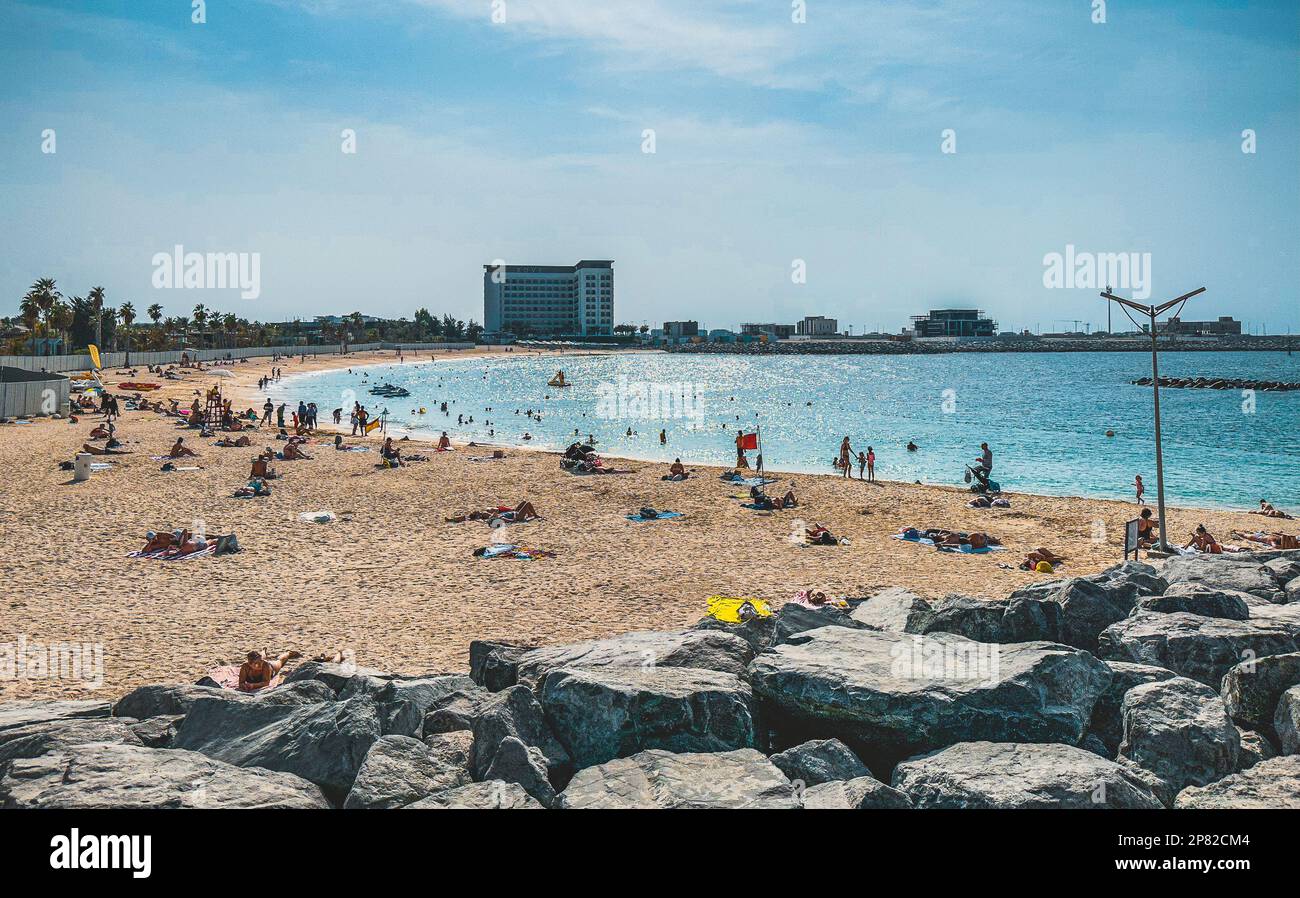 La Mer Beach and beachfront shops La Mer Central in Dubai, United Arab ...