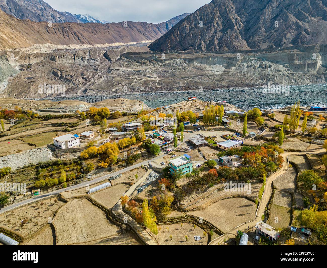 Location:36°12'54.9"N 74°45'56.4"E Hoppar valley Taken @Hopper, Gilgit ...