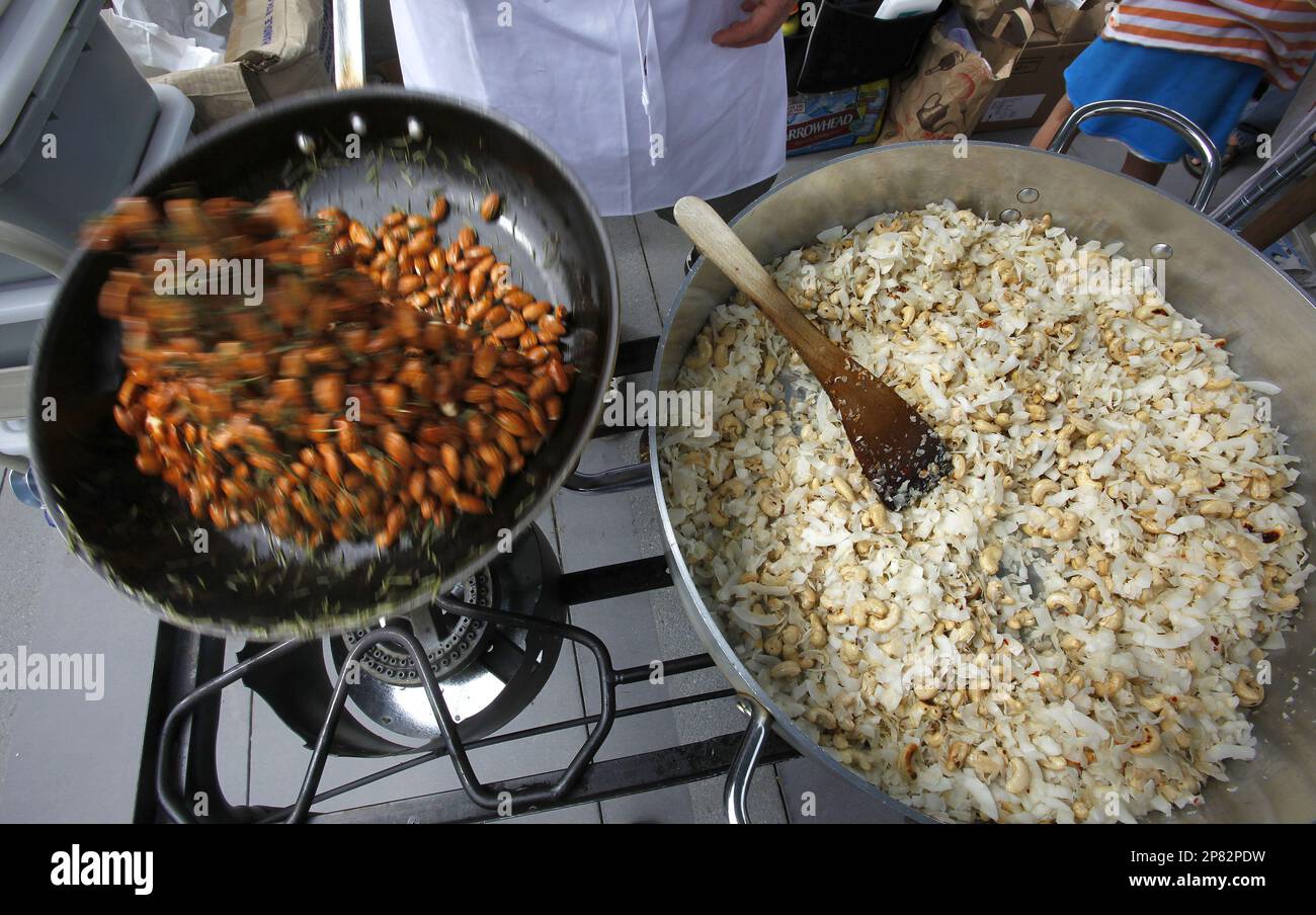 This photo taken Aug. 30, 2009 shows Arnon Oren, Chef/Owner, of Oren’s ...
