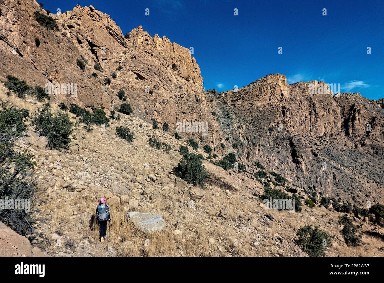 Trekking from Wakan to Ash Sawjrah in the Western Hajar Mountains ...