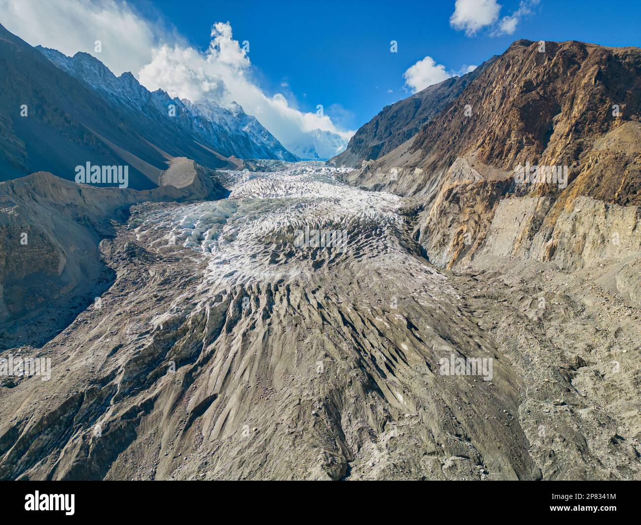 Passu cone hi-res stock photography and images - Alamy