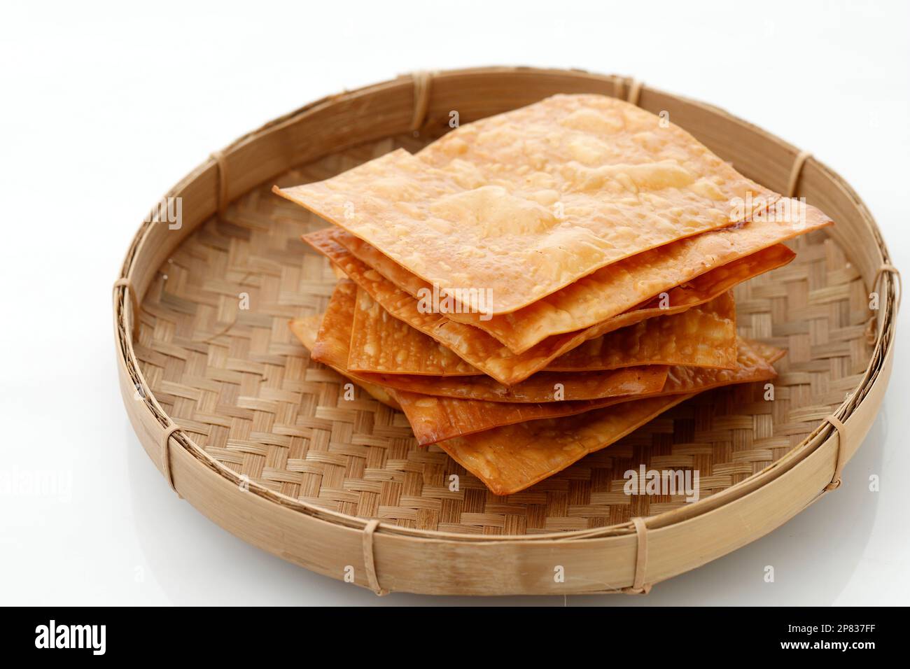 Deep Fried Kerupuk Pangsit, Kerupuk Bawang or Crsipy Fried Dumpling ...