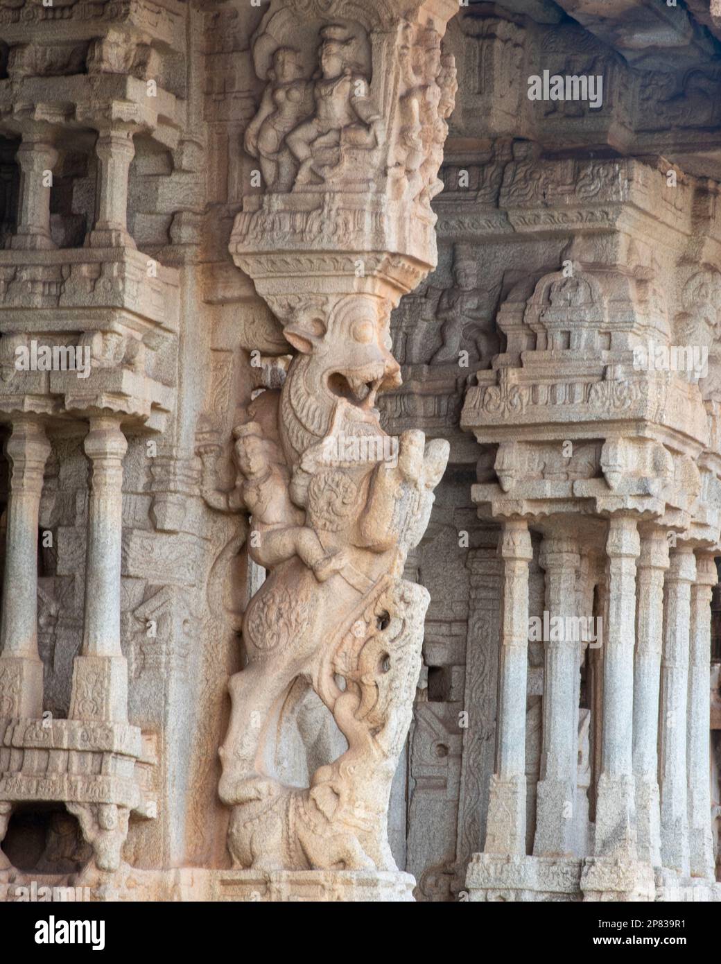 Beautifully carved pillars in the Vijaya Vitthala temple in Hampi ...
