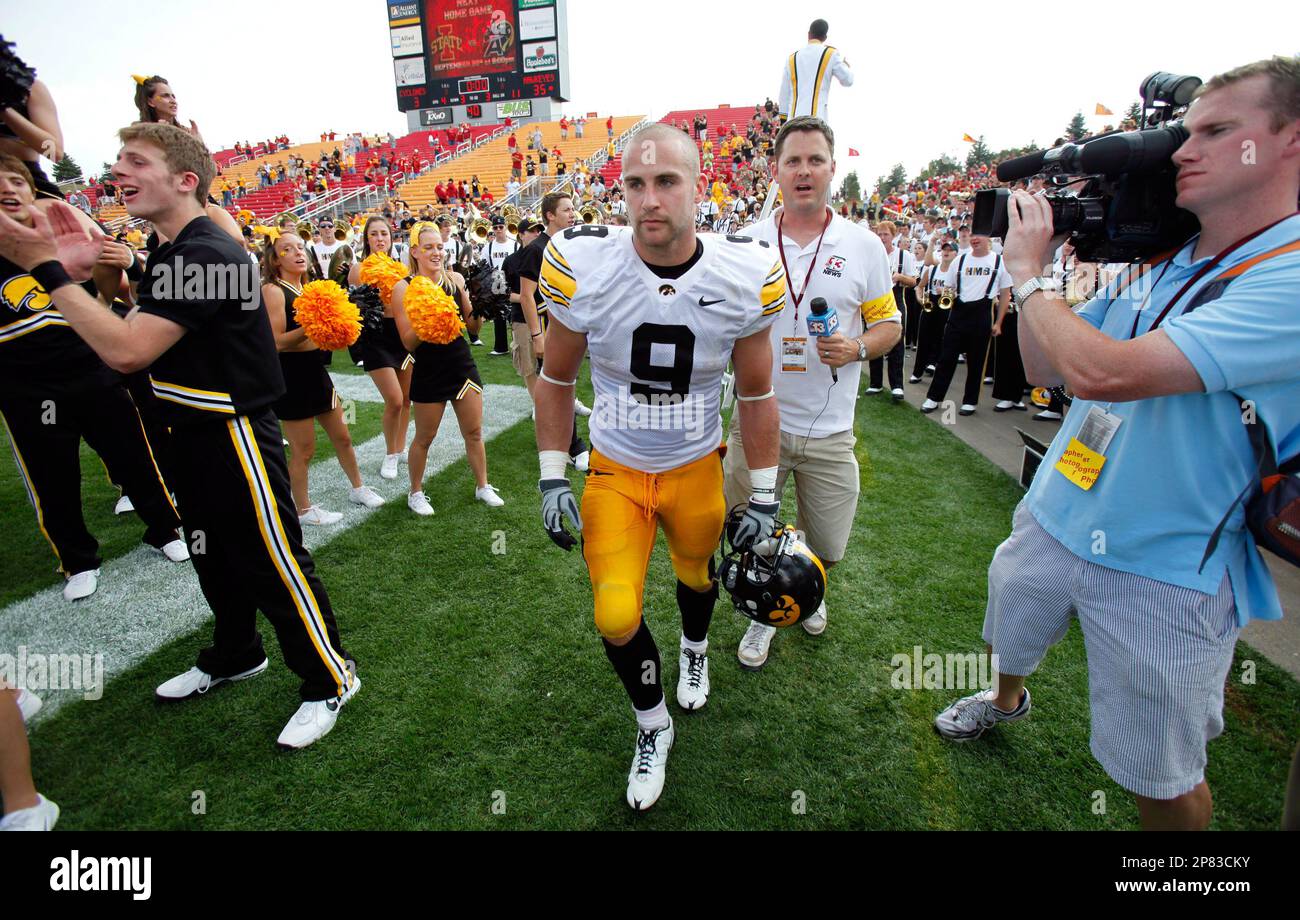 Iowa's Tyler Sash runs off the field after his team's 35-3 win over ...