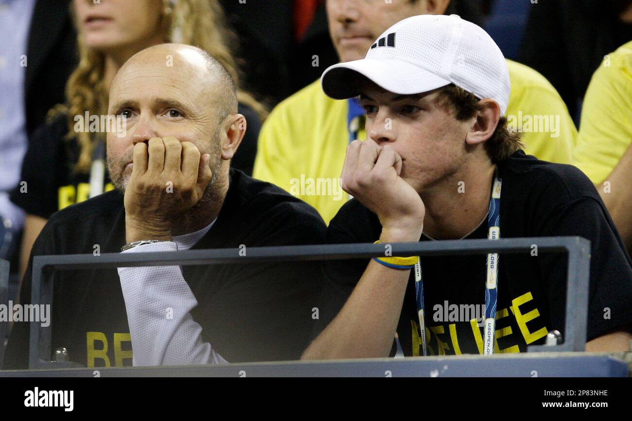 Melanie Oudin's coach Brian de Villiers, left, and her boyfriend Austin ...