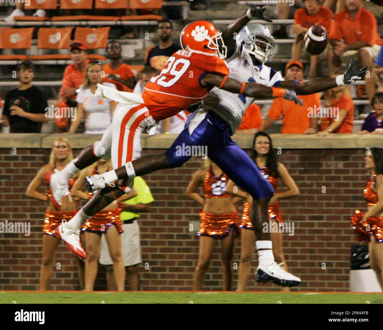 Clemson's Chris Chancellor (39) breaks up the pass to Middle Tennessee ...