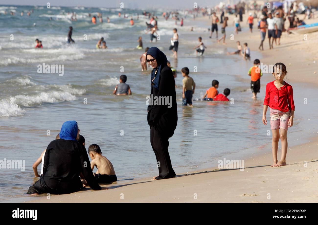 TO GO WITH PALESTINOS PLAYAS - In this July 13, 2009 file photo ...