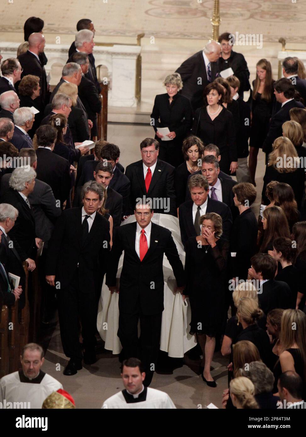 Funeral Dress Code Etiquette