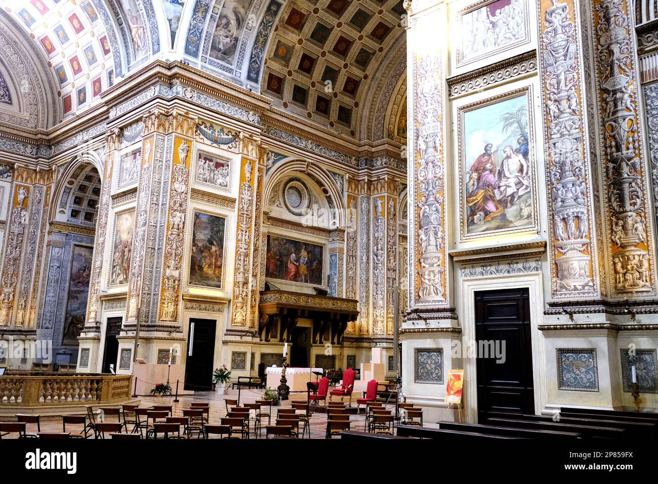 Interior of Basilica di Sant Andrea in Mantua Italy Stock Photo - Alamy