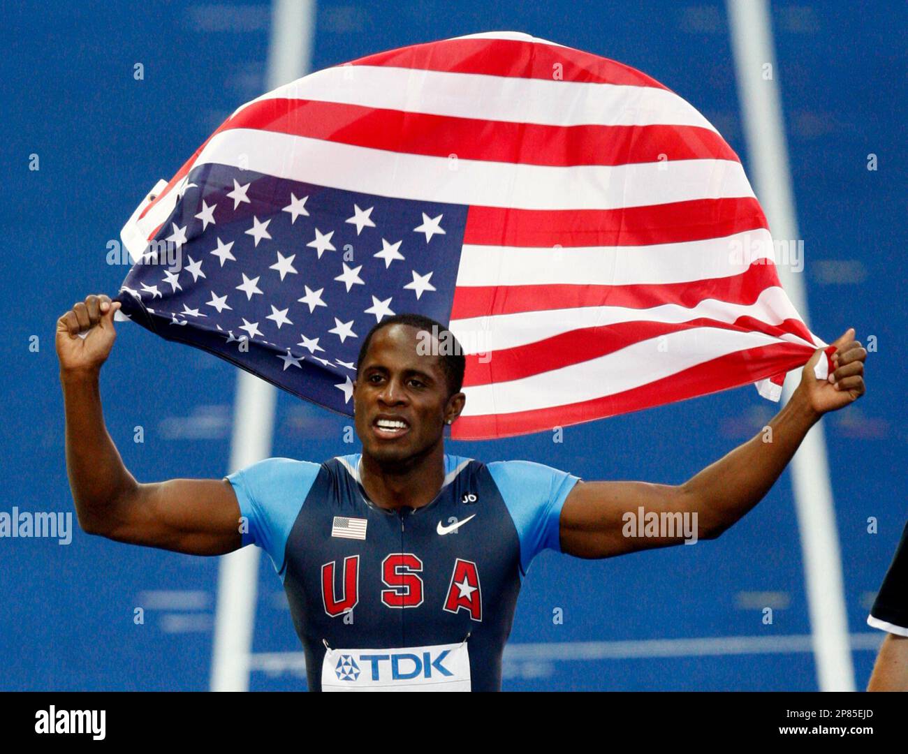 United States' Dwight Phillips celebrate winning gold in the Men's Long ...