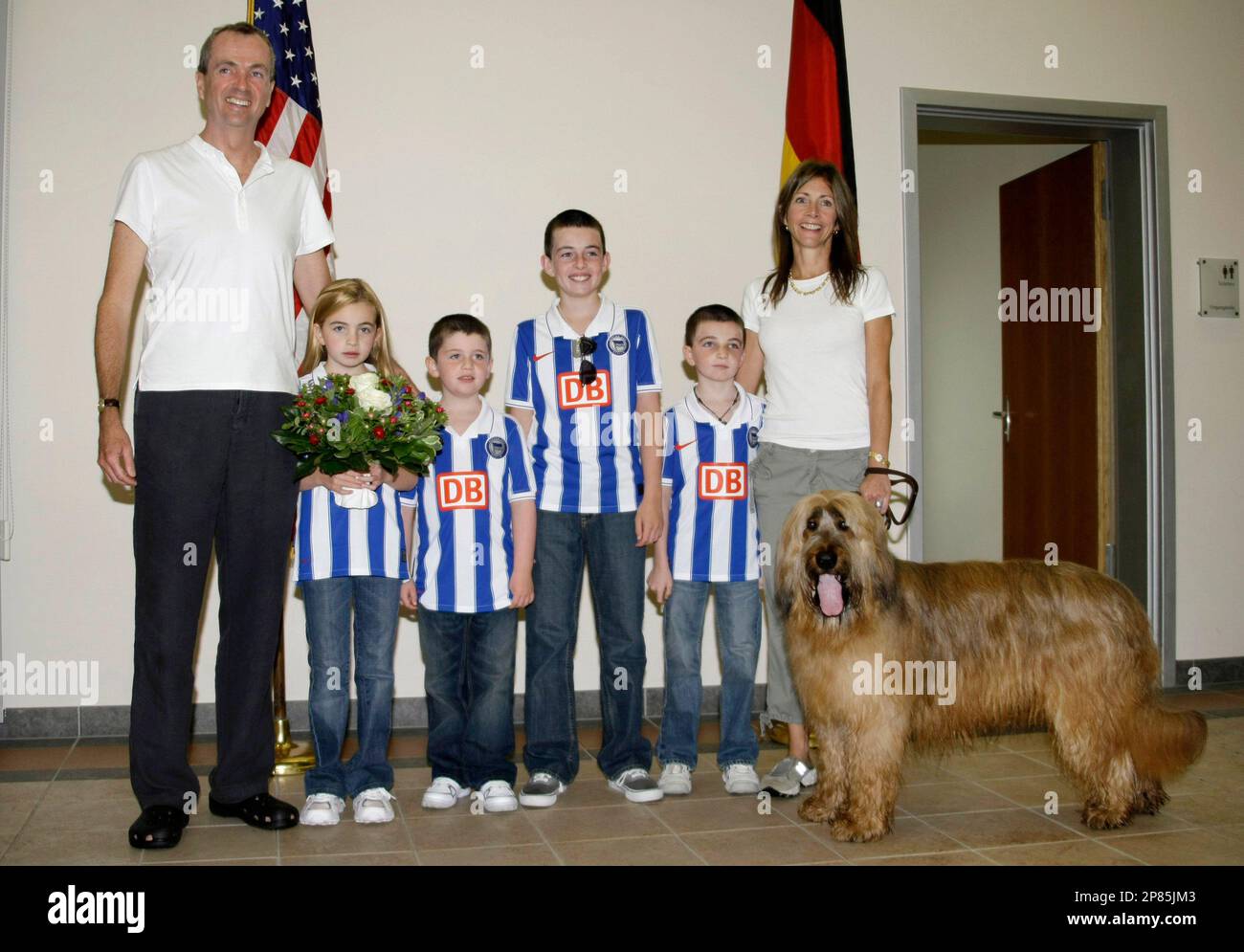 The new U.S. ambassador to Germany Philip D. Murphy, left, and his ...