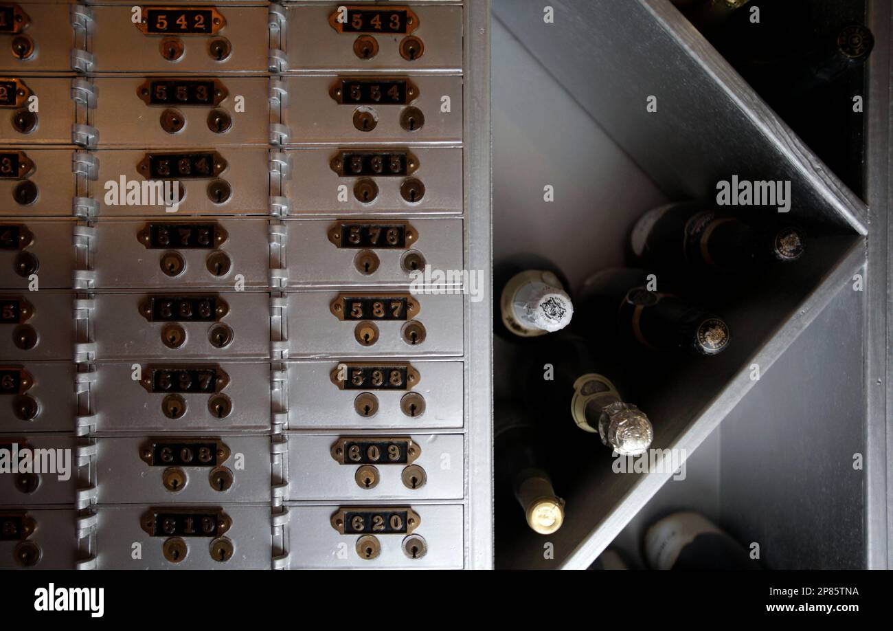 This photo taken July 10, 2009 shows where Cathy Calhoun stores wine ...