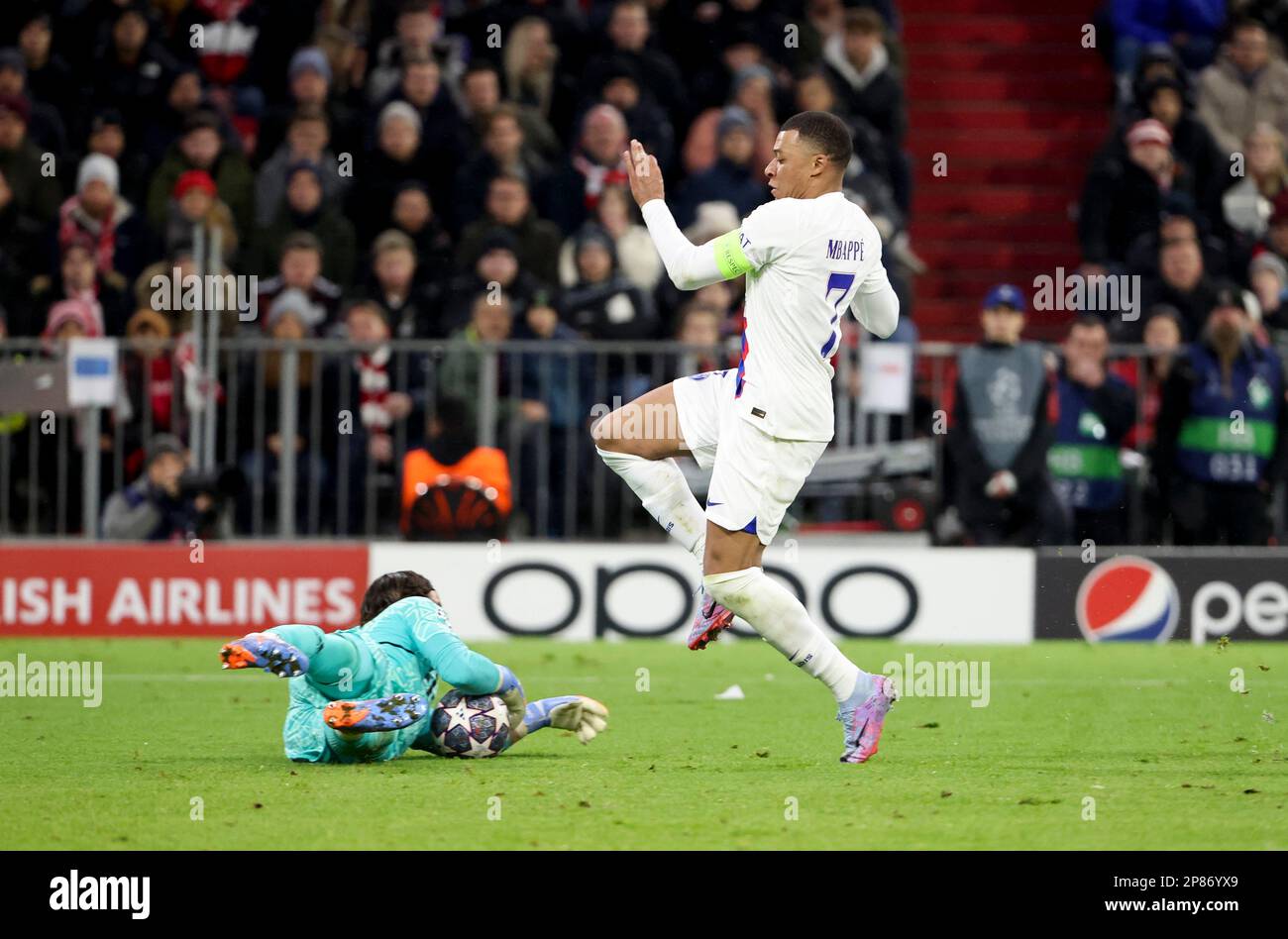 Kylian Mbappe of PSG, Bayern Munich goalkeeper Yann Sommer (left ...