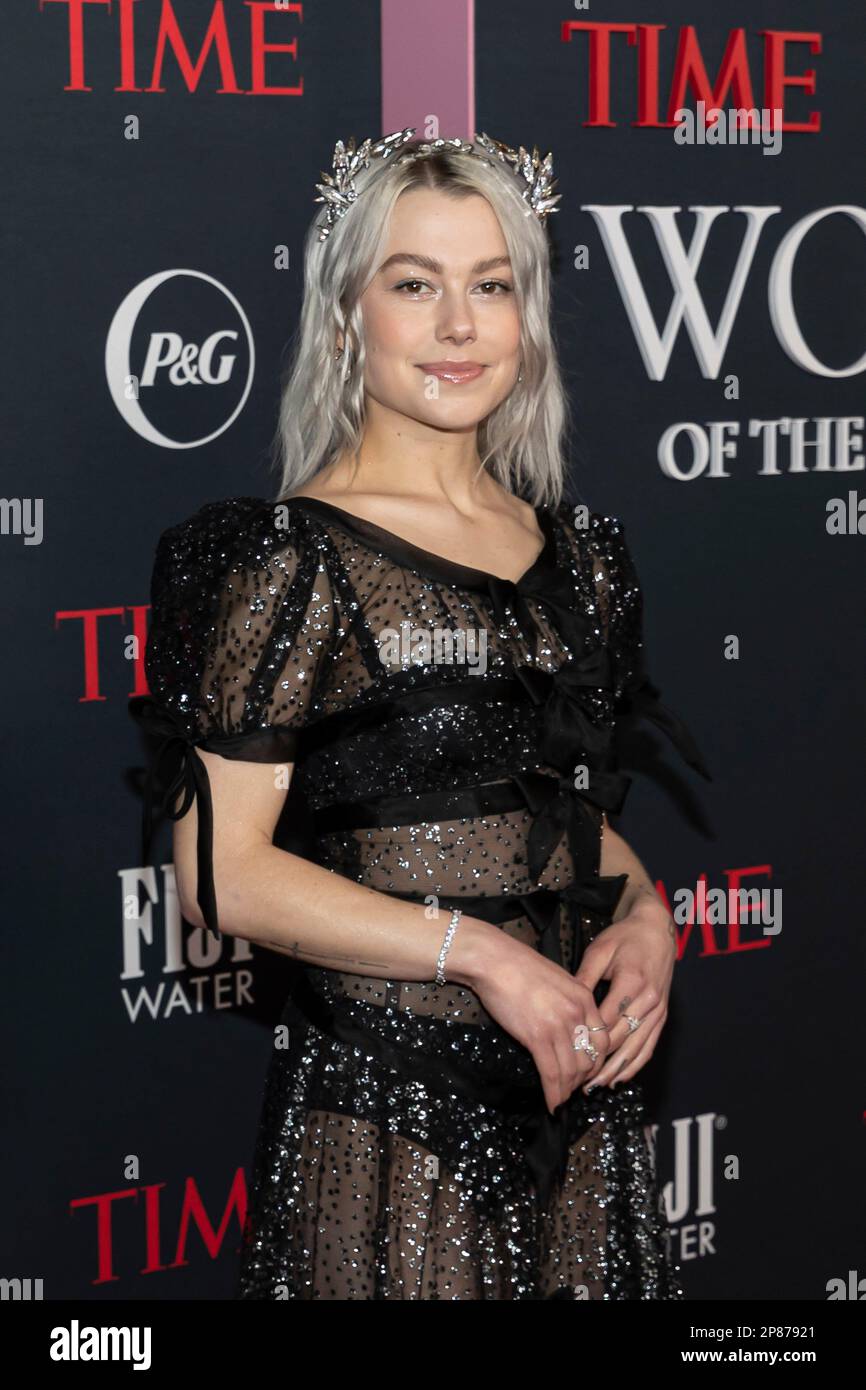 Beverly Hills, USA. 08th Mar, 2023. Phoebe Bridgers attends the ...