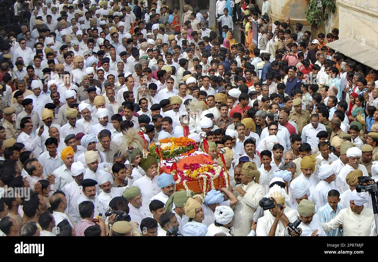The funeral procession of a former queen of the western Indian desert ...