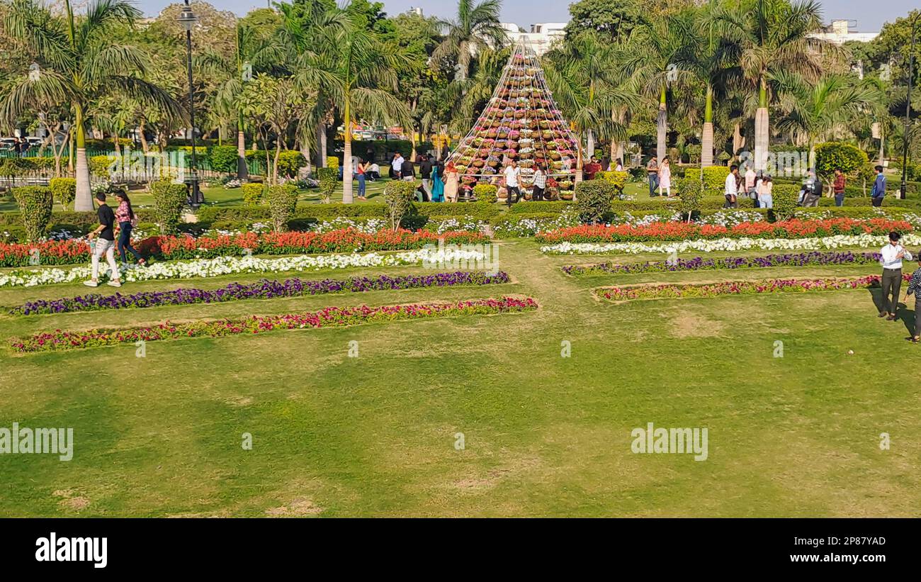 Connaught park spring hi-res stock photography and images - Alamy