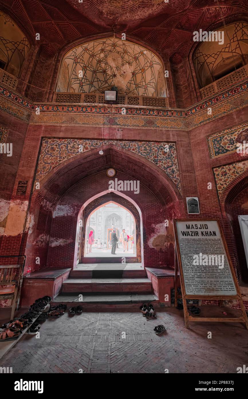 Emperor Shah Jahan was one of the main sponsors of the Mughal ...