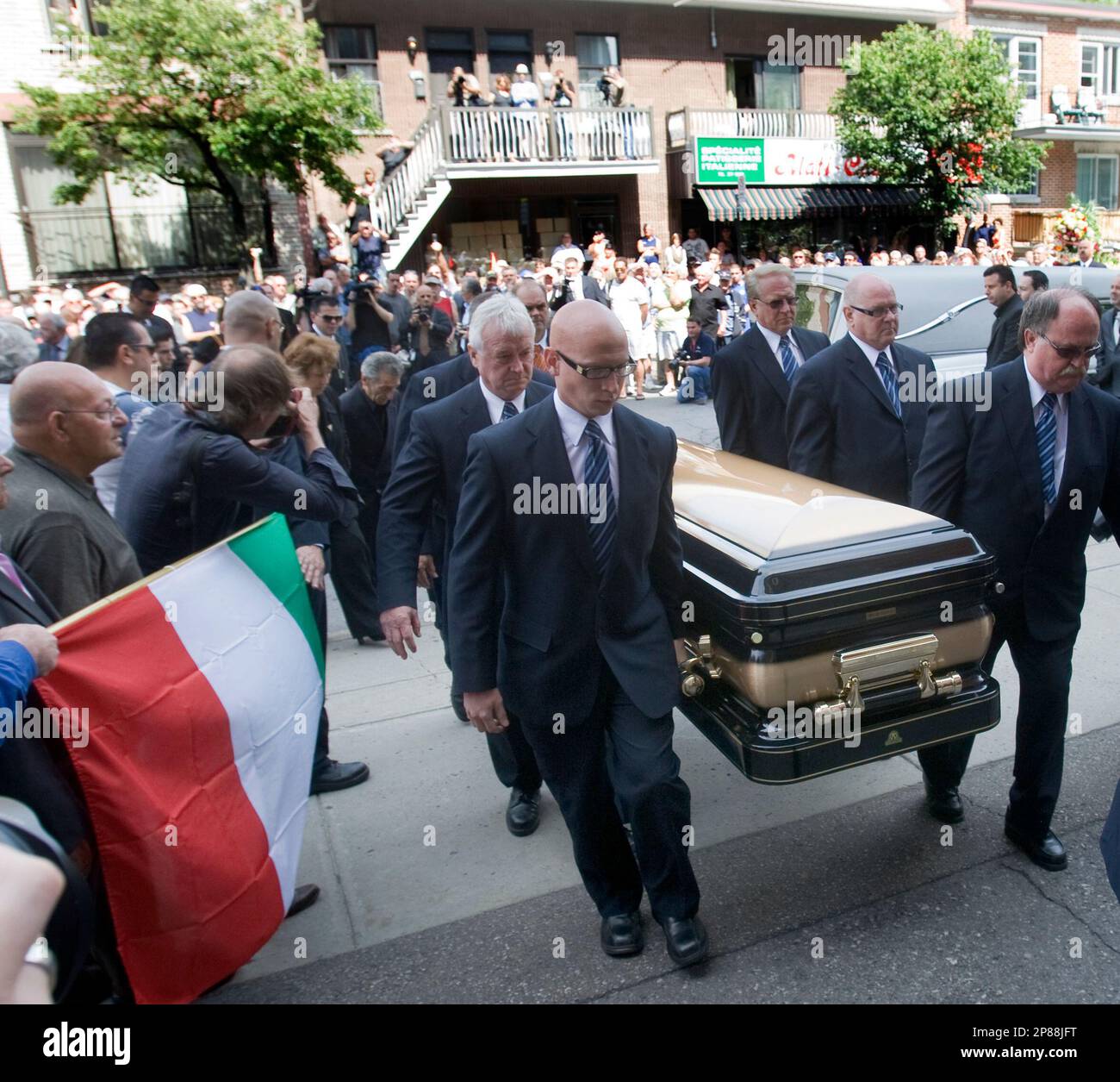 The casket containing the body of Arturo Gatti is carried into the ...