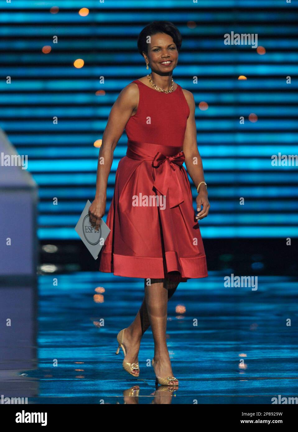 Condoleezza Rice presents the best female athlete at the ESPY Awards on ...