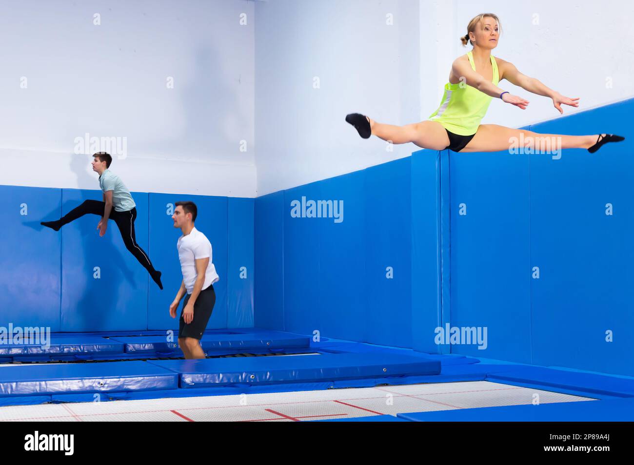 People jumping in trampoline center Stock Photo - Alamy