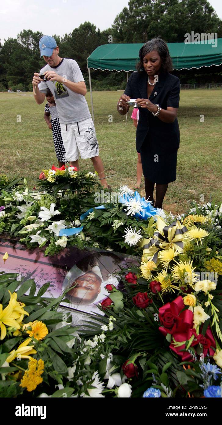 Steve Mcnair Funeral Open Casket