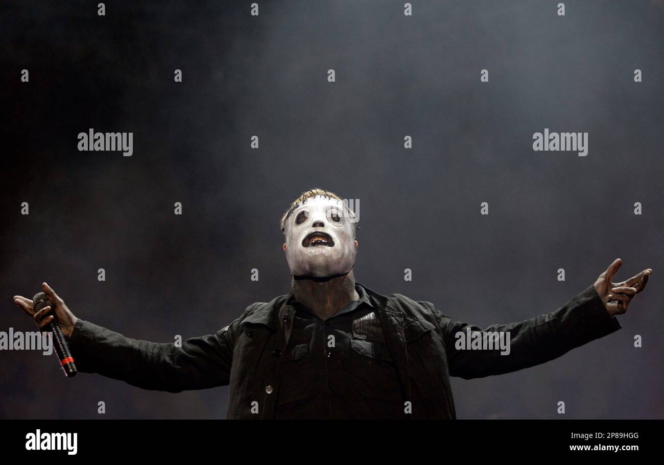 Corey "The Sickness" Taylor, lead singer of American nu metal band Slipknot performs during a ...