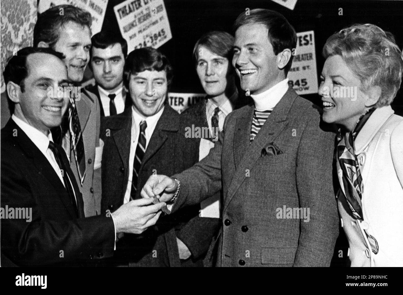 Visiting entertainers, athletes and others get together with Atlanta's ...