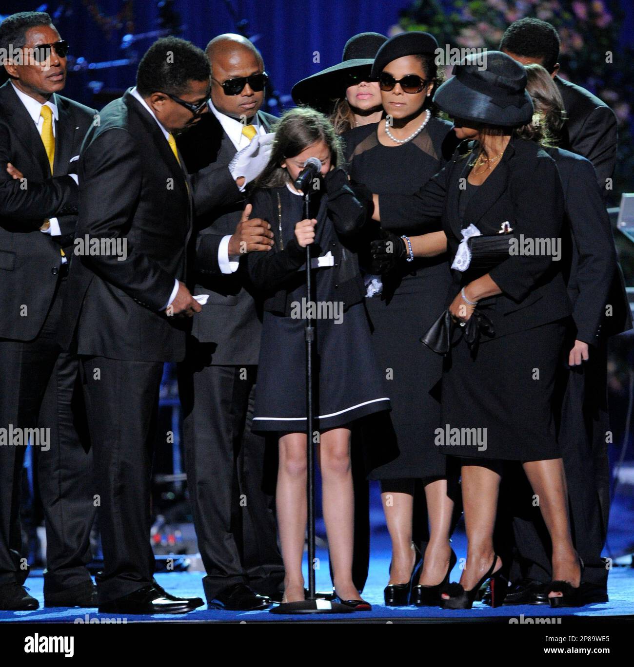 Paris Jackson is supported by her family after speaking about her ...