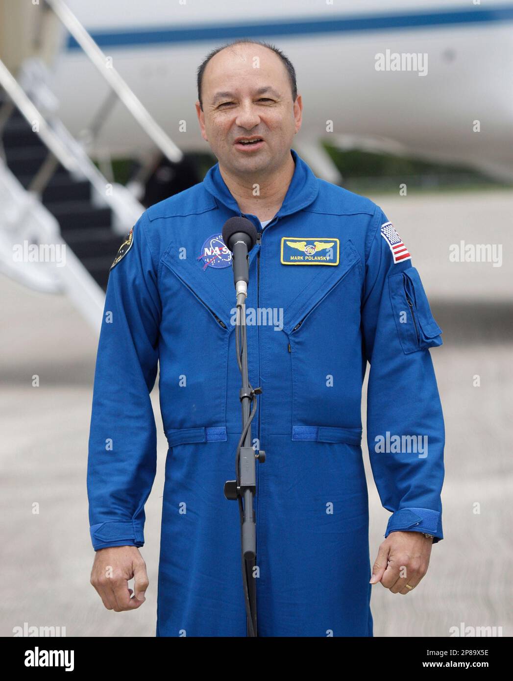 Space shuttle Endeavour commander Mark Polansky makes a few comments ...