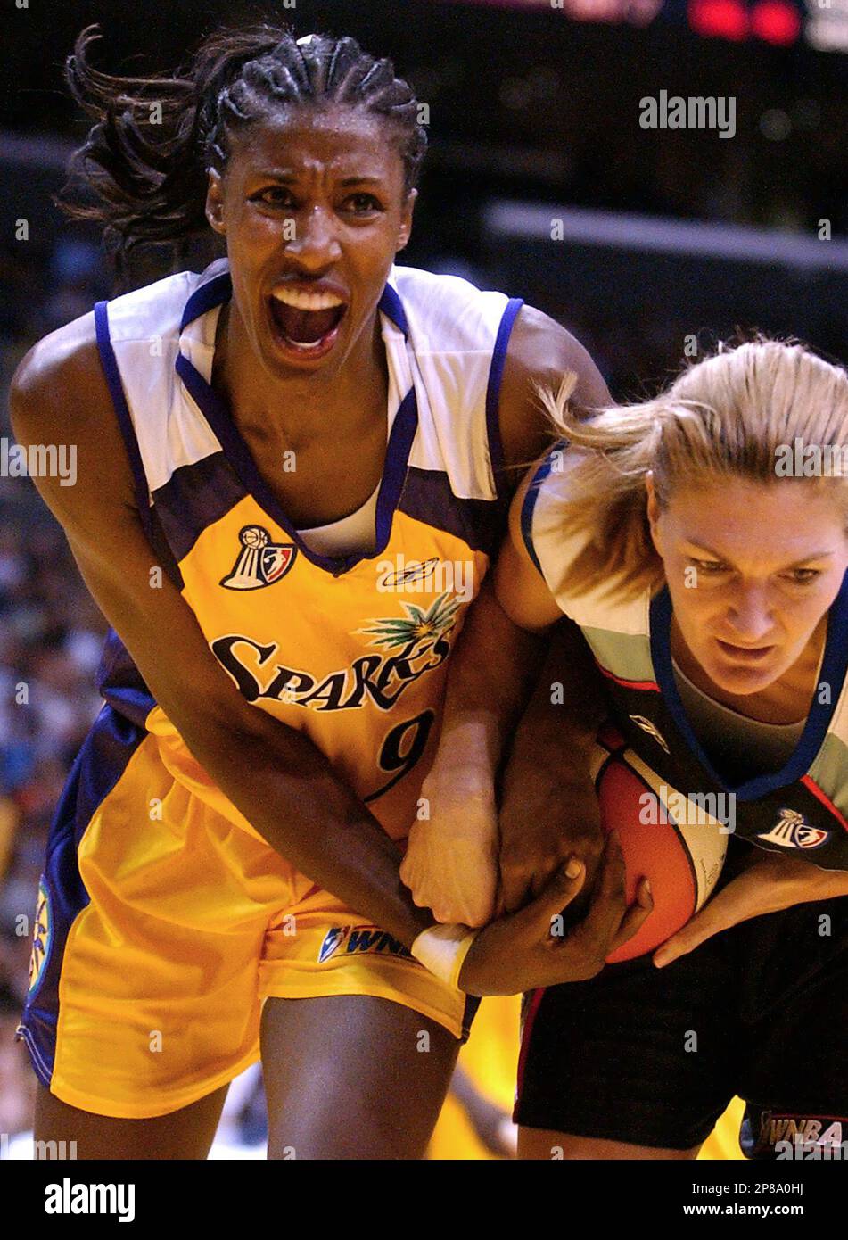 FILE - In this Aug. 31, 2002, file photo, Los Angeles Sparks' Lisa ...