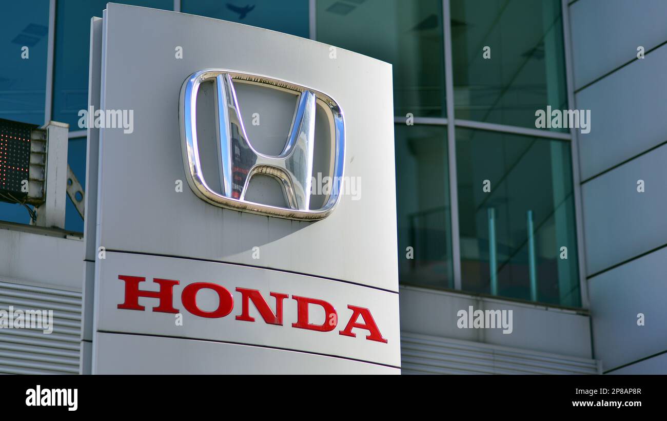 Billboard company company hi-res stock photography and images - Alamy