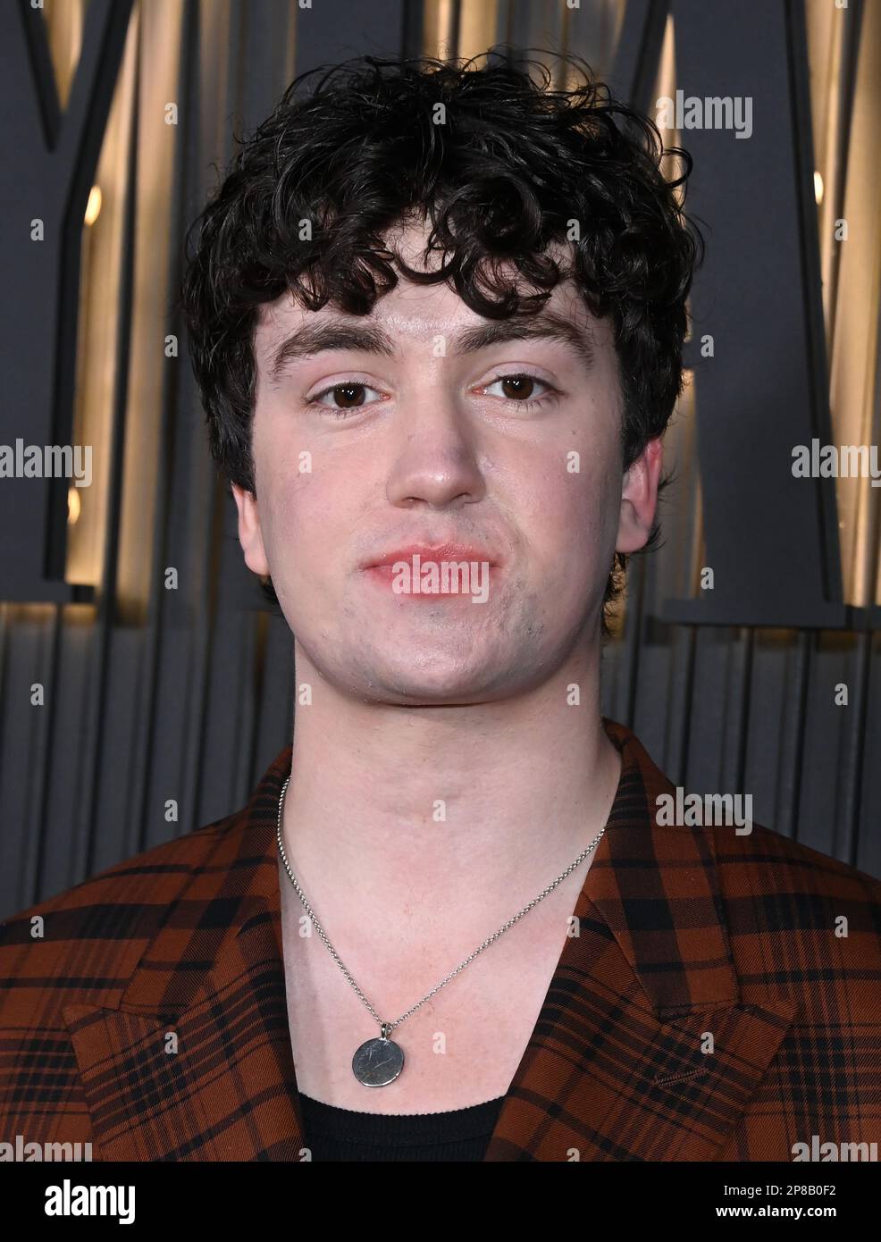 Hollywood, USA. 08th Mar, 2023. Charlie Hiscock arriving at Vanity Fair ...