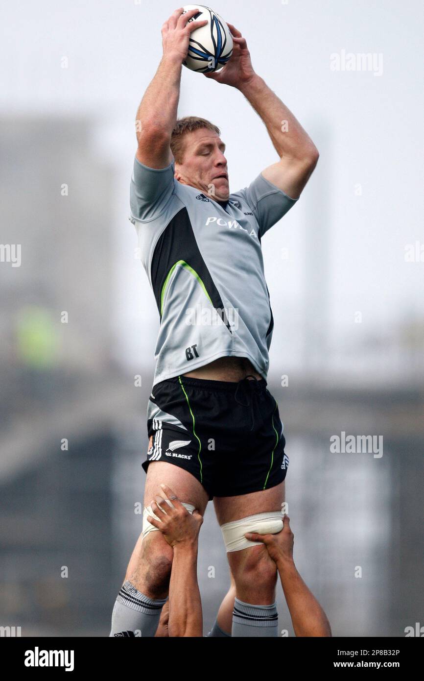New Zealand's Brad Thorn during lineout practice at the All Blacks ...